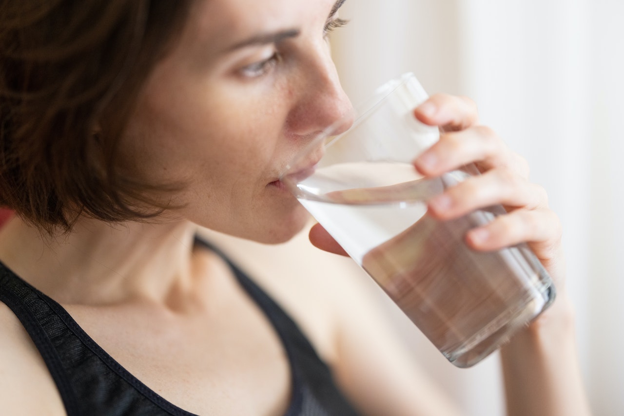 Water and Wellness: 4 Signs You Are Not Drinking Enough Water - Boyne ...